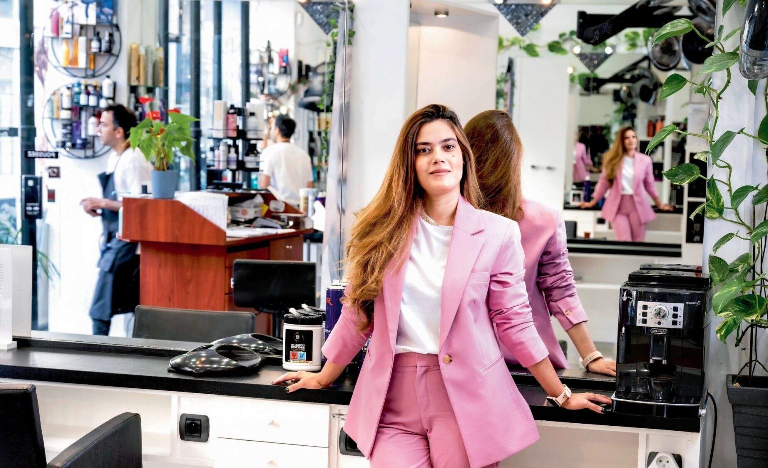 Frishta Amini: “I want to tell the daily life of Afghan women”