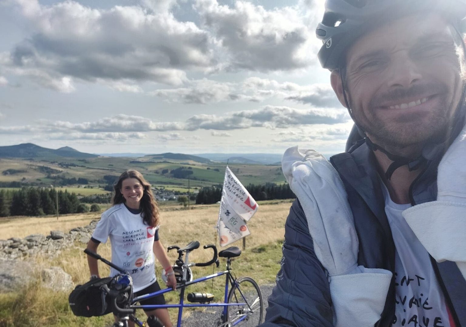 Guinness Book Record: A father and his daughter cycle 2,162 km to save ...