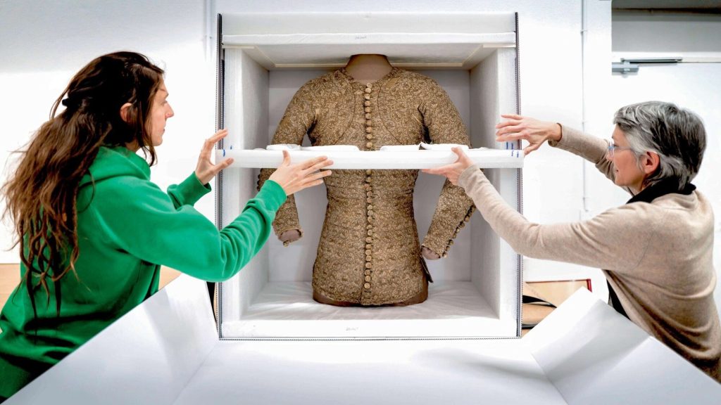 the Lyon Fabric Museum is renovating its collections before reopening ...